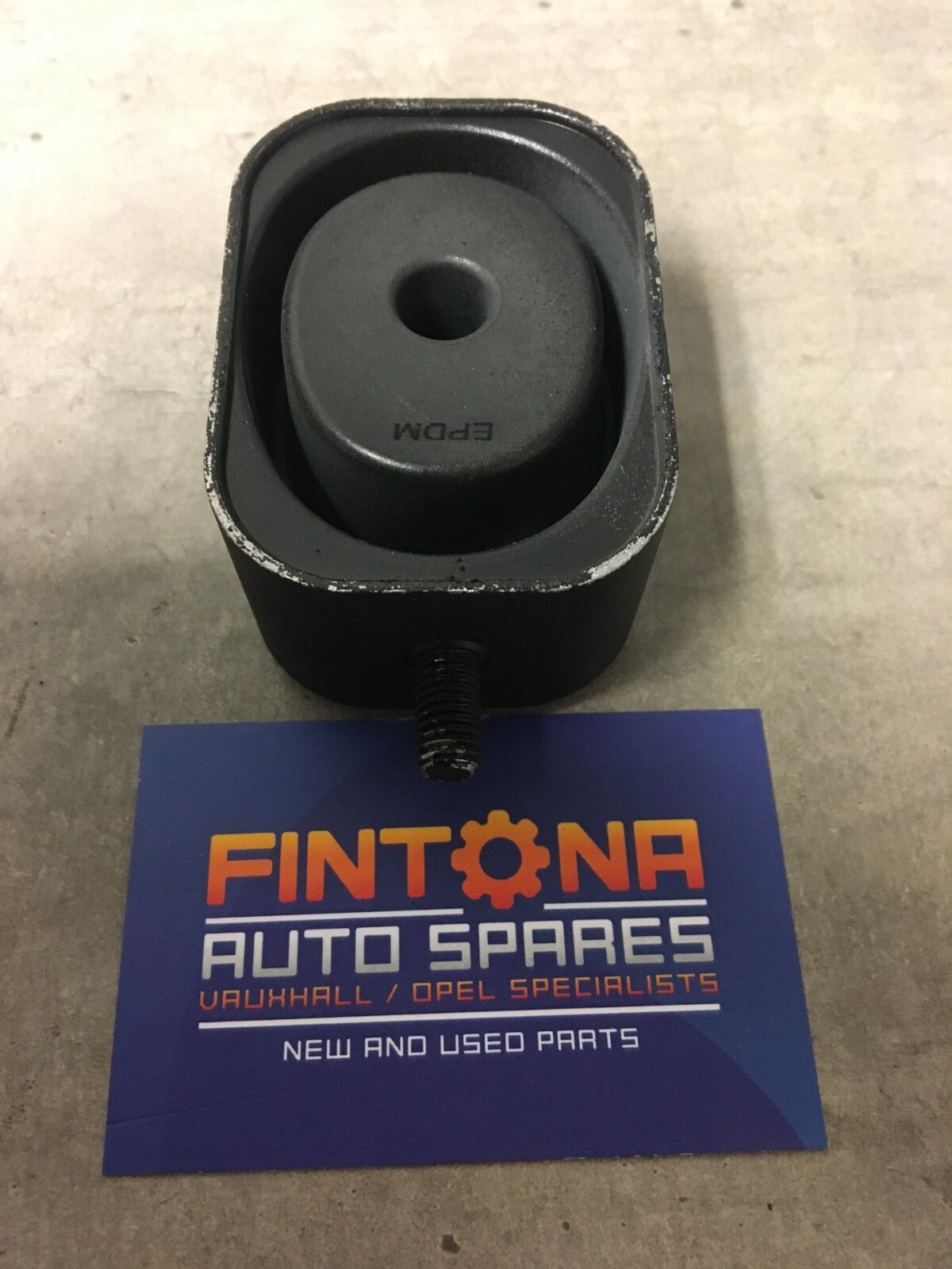 Vauxhall Astra J / Insignia A Exhaust Rubber Mount Mounting Bracket ...