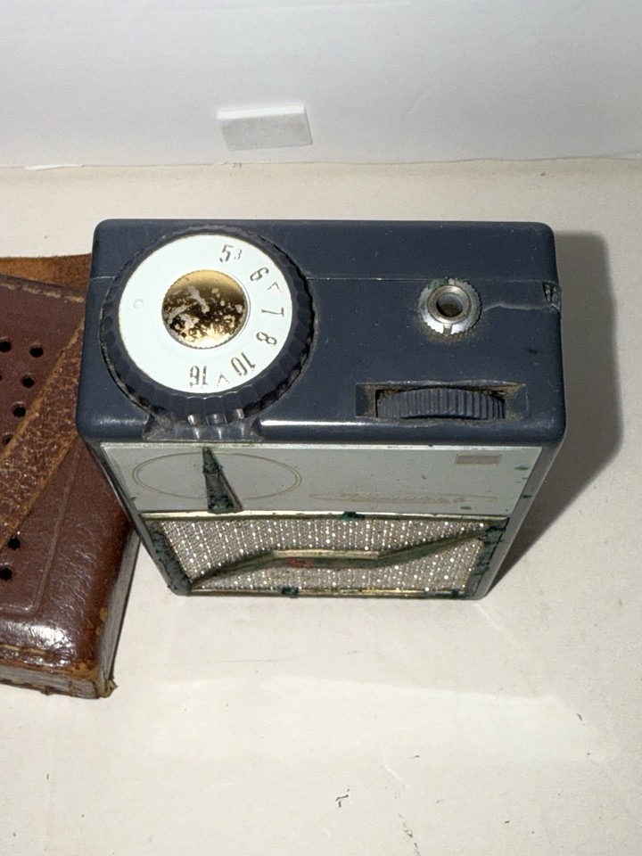 Rare Vintage 1958 AIWA ZEPHYR AR-600 Six 6 Transistor AM Radio with ...