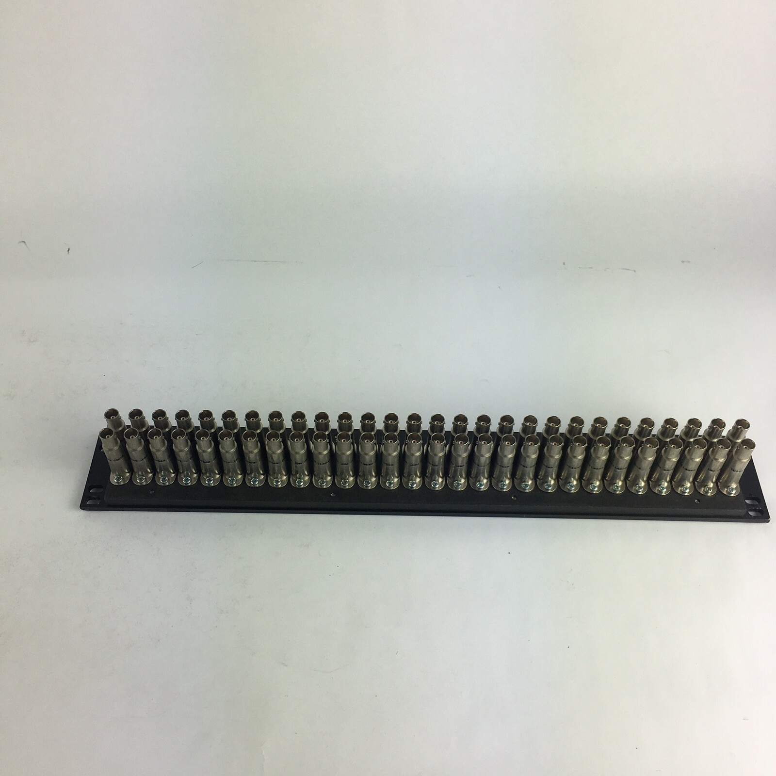 Bittree MINI-TRIAX BULKHEAD PATCHBAY KIT, 2X28 B52H-2WTHD 1.5RU | eBay