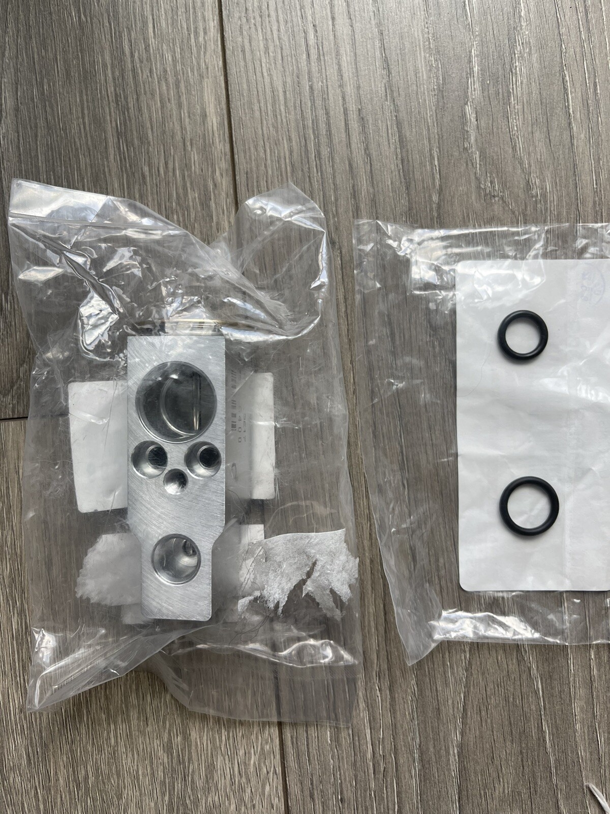 TOYOTA GENUINE 88515-12160 VALVE COOLER EXPANSION OEM WITH O-RINGS for ...