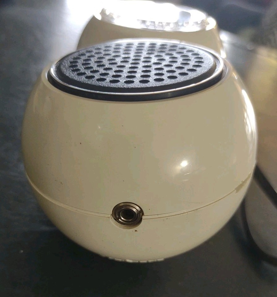 TOSHIBA RP-12 1970s TWIST BALL AM TRANSISTOR RADIO RARE WORKS GREAT ...