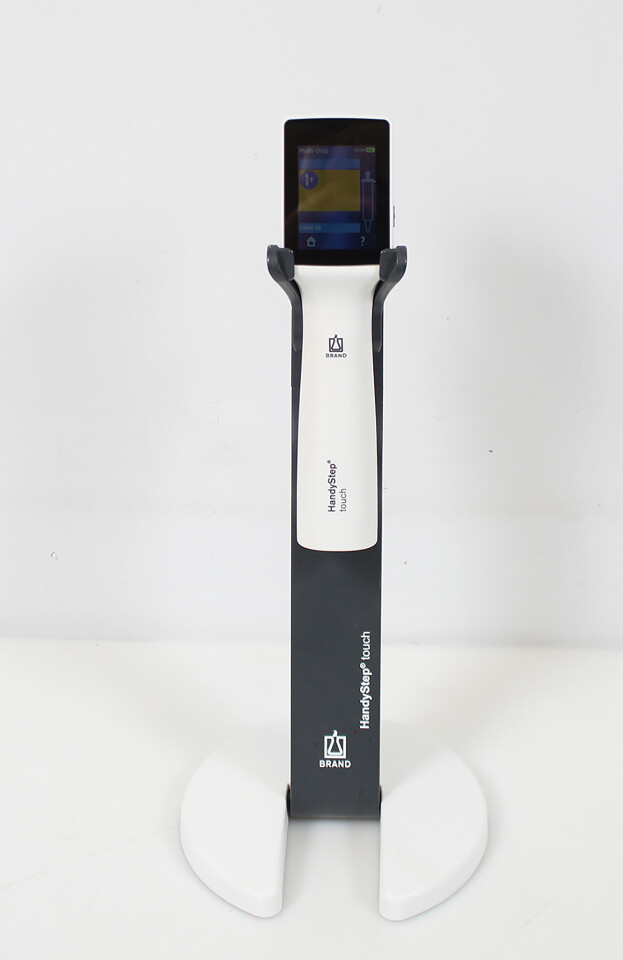 BRAND HandyStep Touch Next Gen Repeating Pipettor w/ Charging Stand ...