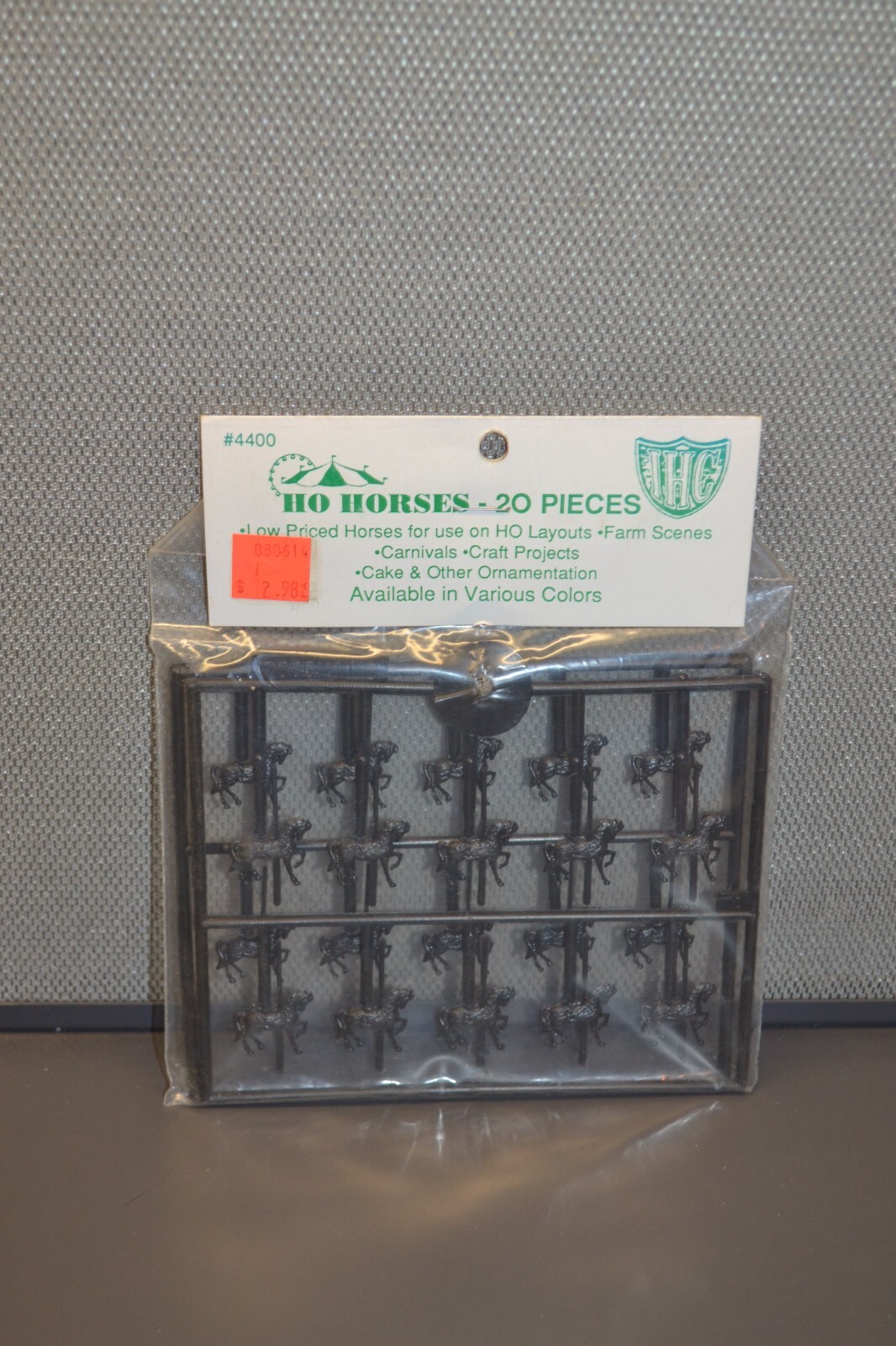International Hobby Corp IHC #4400 HO Horses - Black (Pack of 20) | eBay