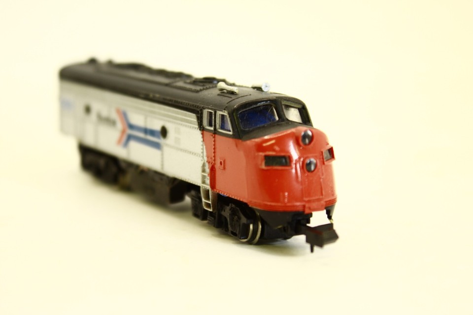 AMTRAK EMD F-9 LOCOMOTIVE #505 N SCALE TESTED. LOT #205 | eBay