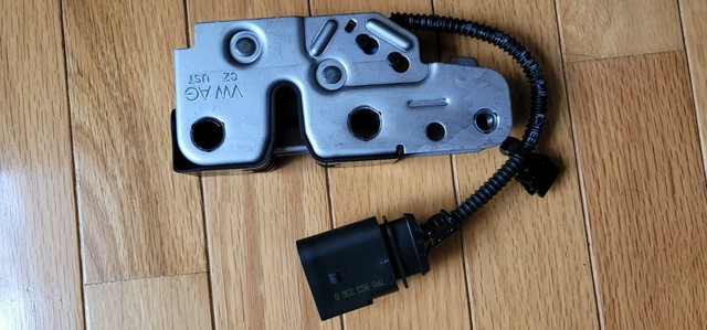 Porsche Cayenne 92a Genuine Hood Lock 95851150902 2015 for sale online ...
