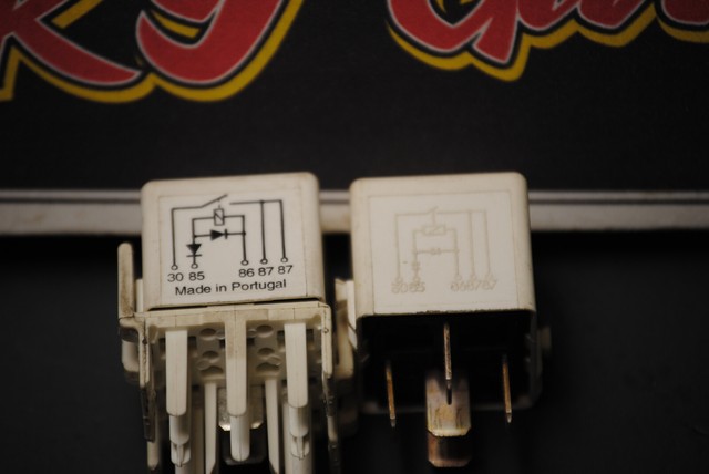 BMW Motronic Relay 12631729004 White 12.63 1729004 Fuel Pump DME Main ...