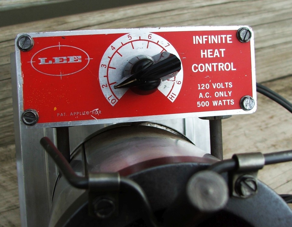 Lee Electric Lead Melter/Furnace for Cast Lead Bullet Mould Temp ...