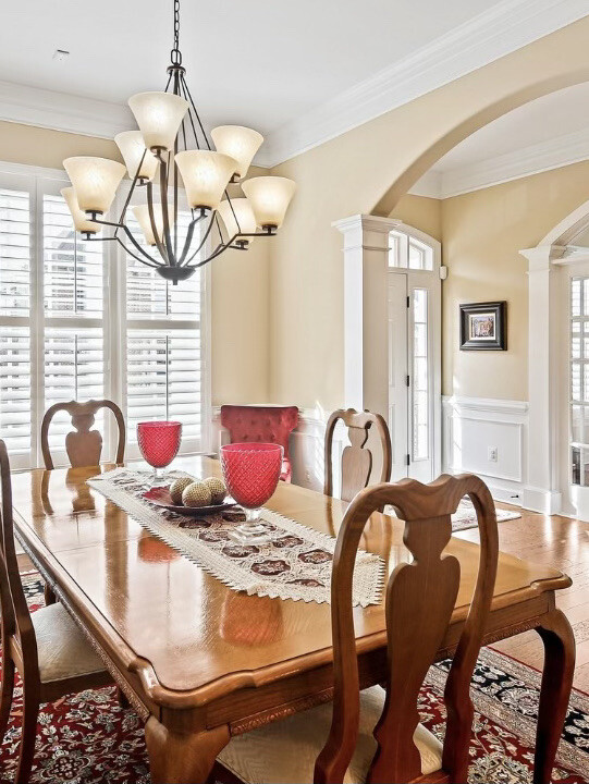 Stanley Dining Room Set | eBay