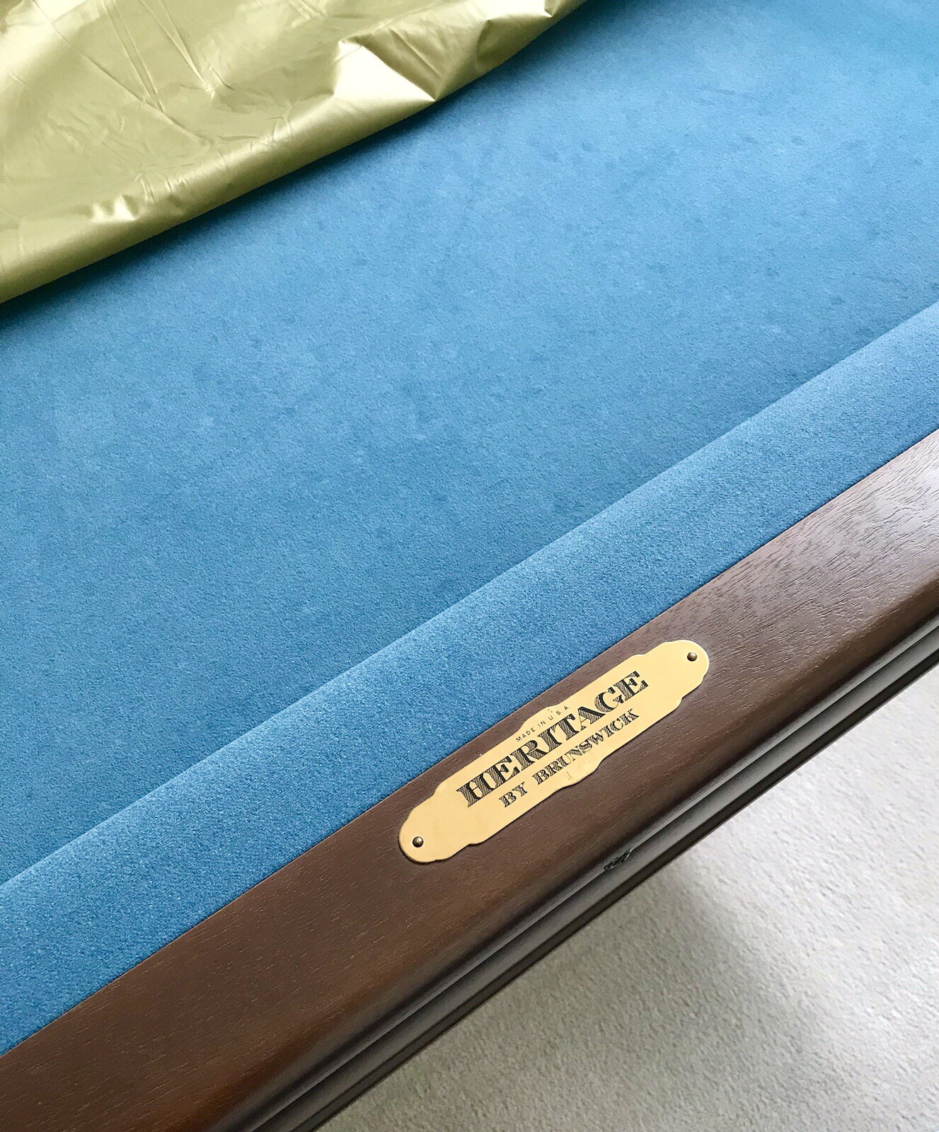 Brunswick Heritage Slate Pool Table 8ft Leather pockets Excellent Mint ...