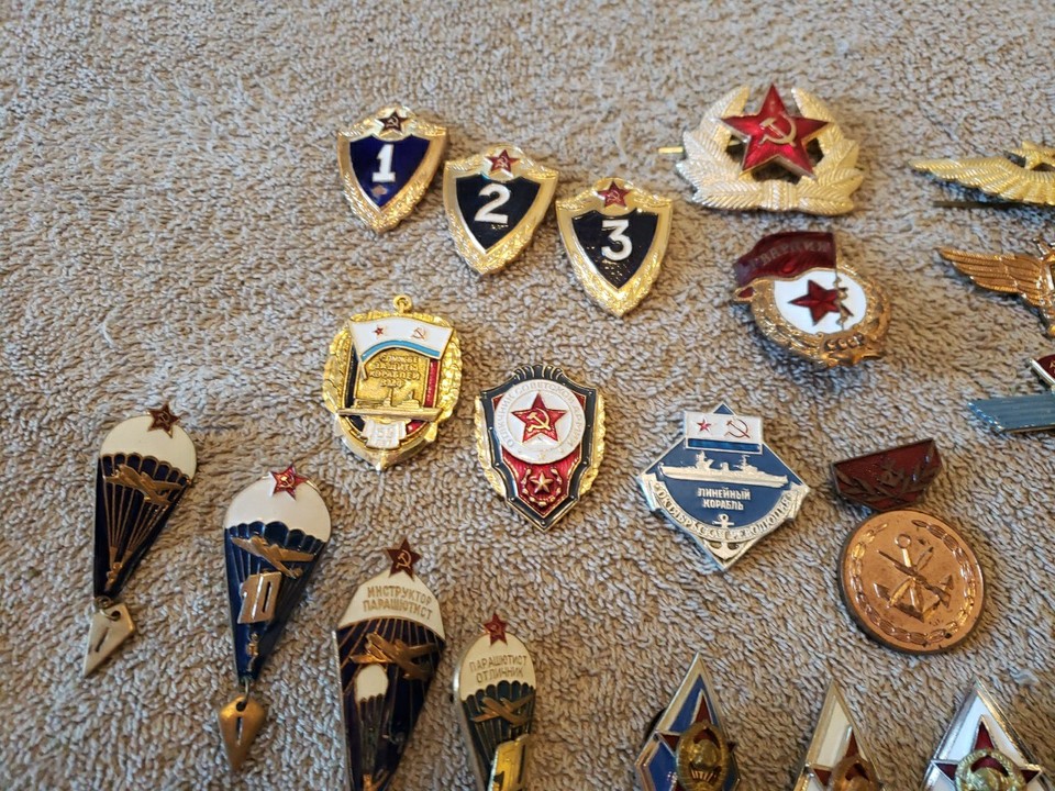 Vtg Russian USSR Soviet Military Pins Lot | eBay