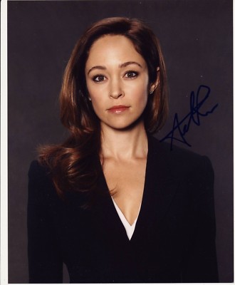Autumn Reeser Autograph Signed 10x8 Photo [3099] | eBay