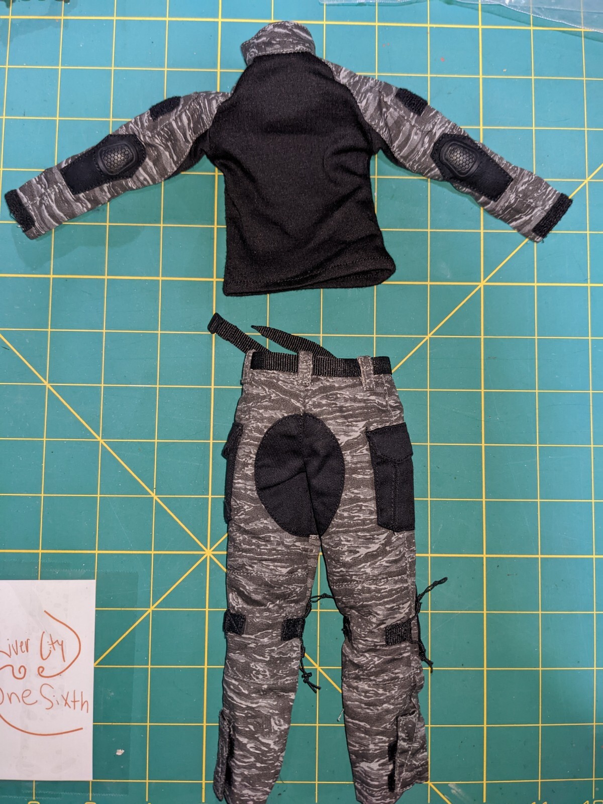 1/6 E&S 27005 Black Tiger Stripe Camo Tactical Uniform | eBay