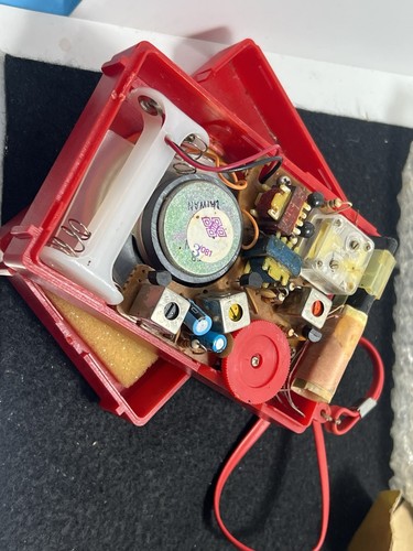 Classic Mod Bright Ruby Red Luxtone Transistor Radio With Box Wow!!! | eBay
