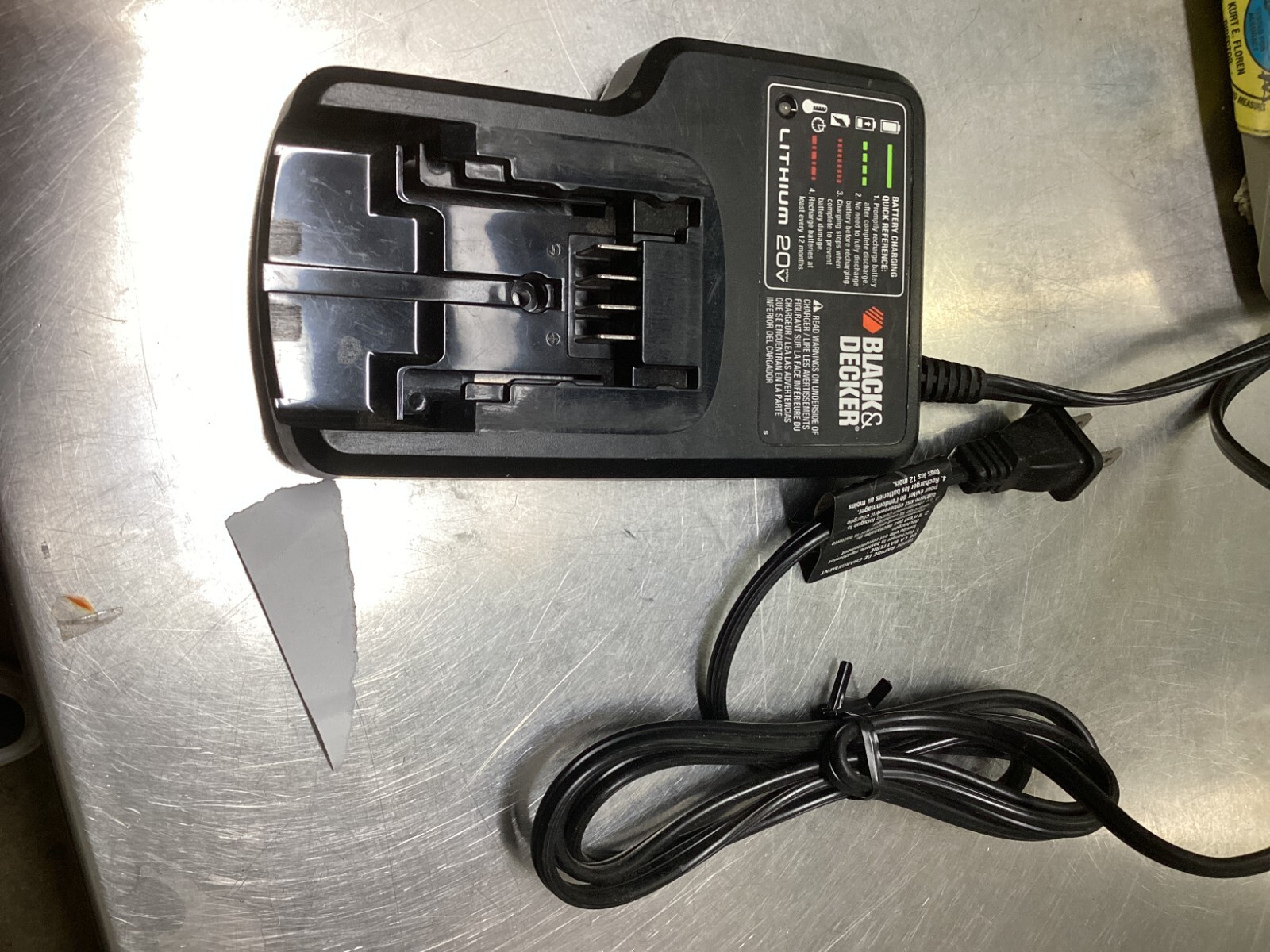 BLACK+DECKER LCS20 TYPE 1 0.1 Ah Black Lithium 20 Volt Max Battery ...