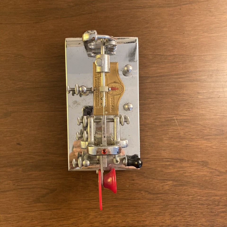 VINTAGE VIBROPLEX ORIGINAL DELUXE Bug Key W/Jewel movement & Chrome ...