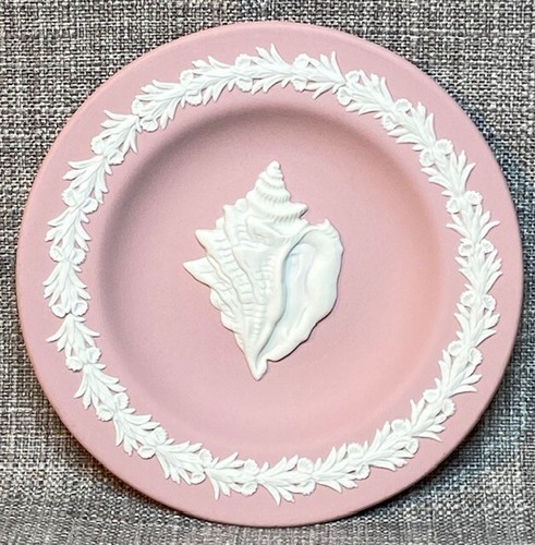 Vintage Wedgwood Pink Jasperware Conch Shell Trinket Dish, Tray, Plate ...