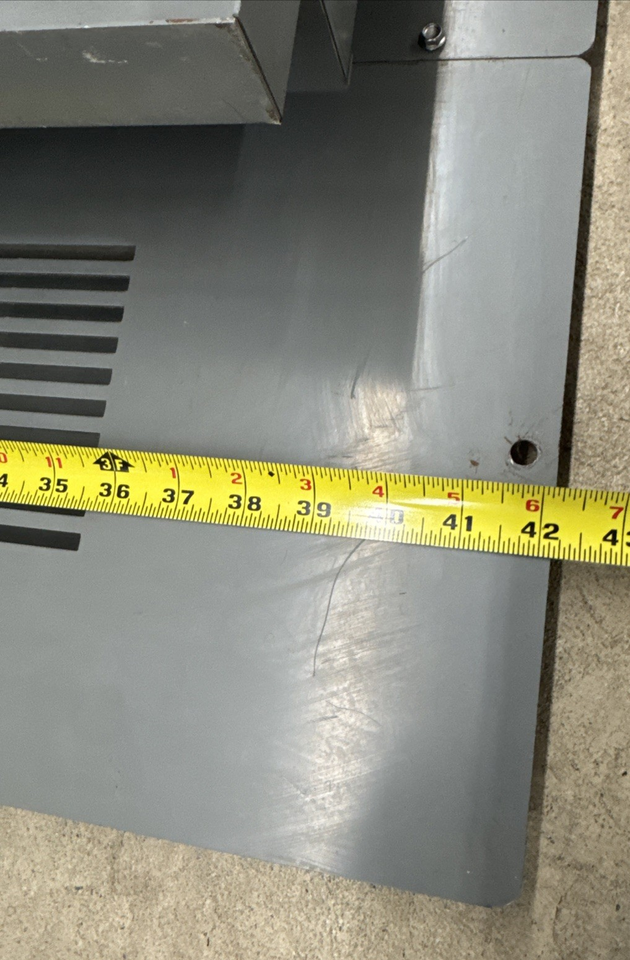 I Line Panel W/Breakers 1200A 3 Pole Phase Dead Front & Guts No Tub ...