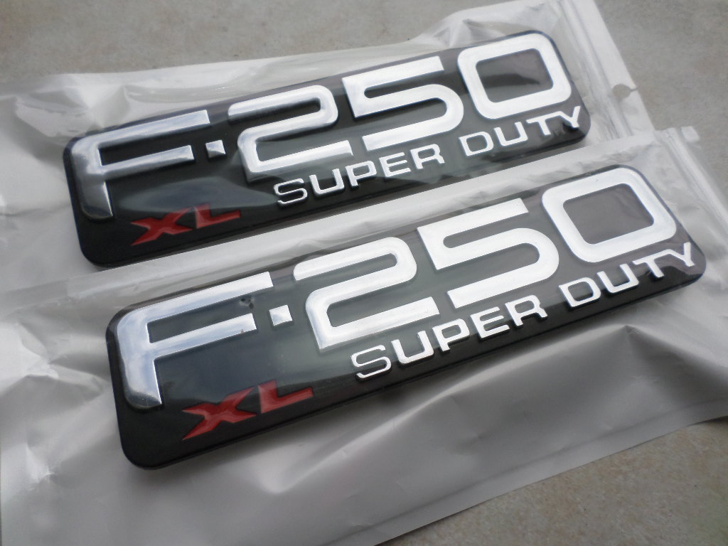 Xl Super Logo