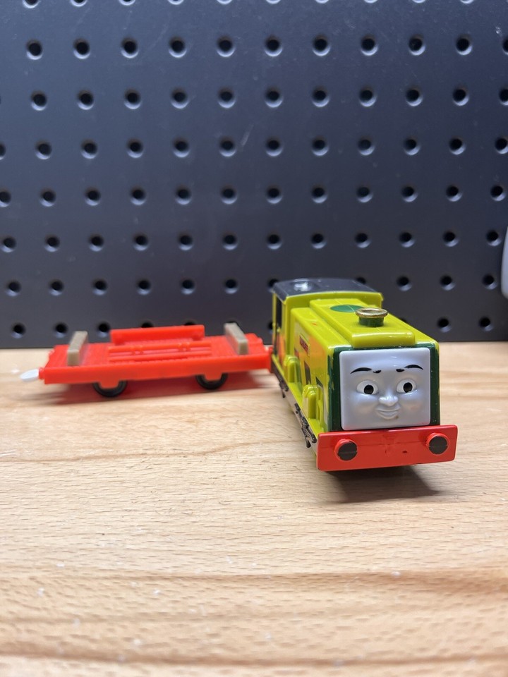 Trackmaster Motorized Thomas & Friends Train Scruff Engine | eBay