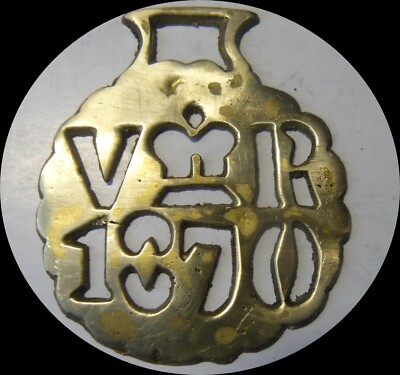 QUEEN VICTORIA - VR - 1870 horse brass (6865) | eBay