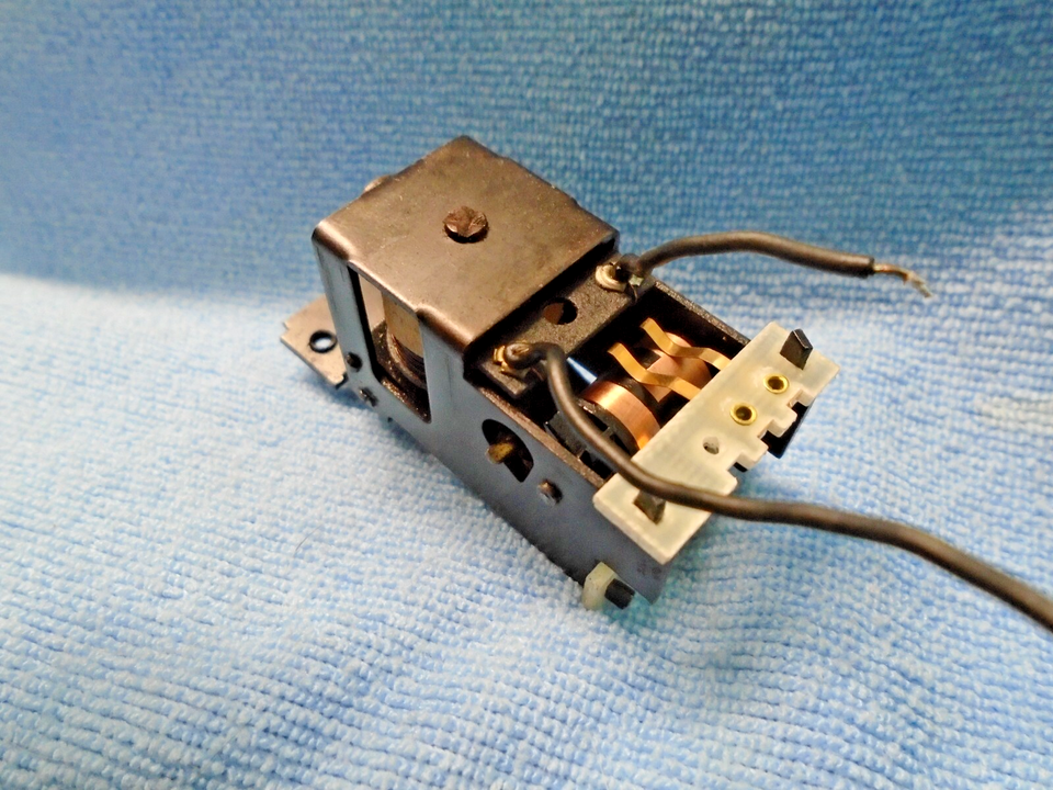 AMERICAN FLYER XA10587 USED REVERSE UNIT 4 STEP...SERVICED NEW FINGERS ...