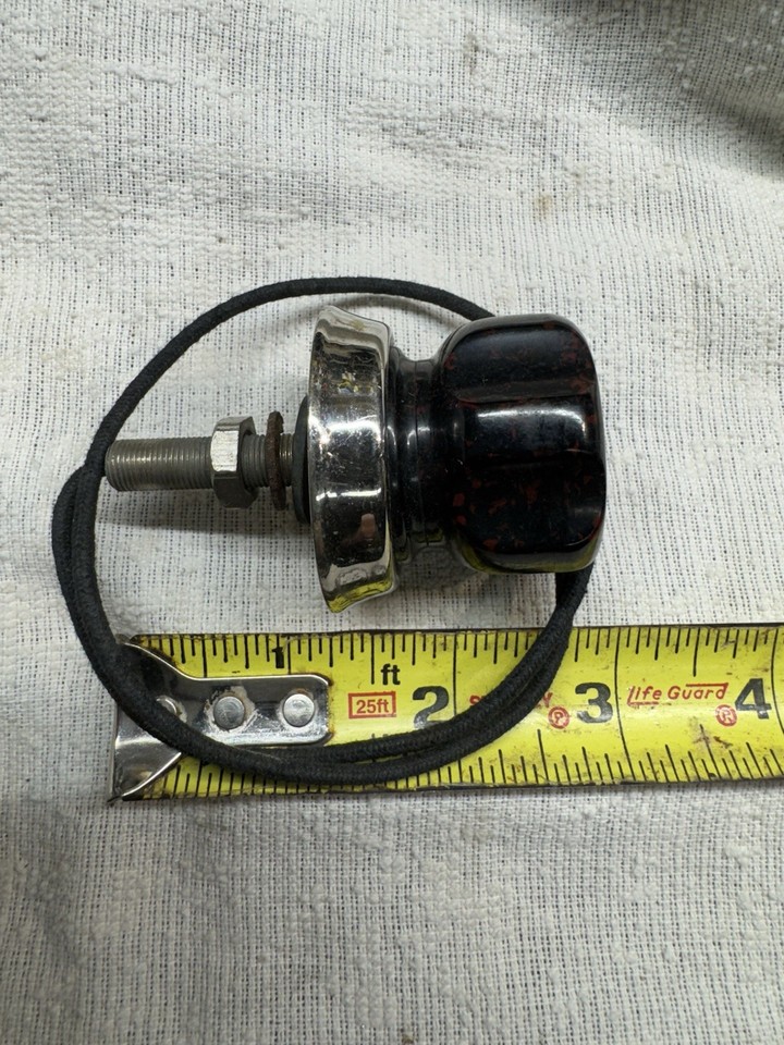 STEWART WARNER Pass-a-Lite CHERRY RED CATALIN BAKELITE CAR LIGHTER RAT ...