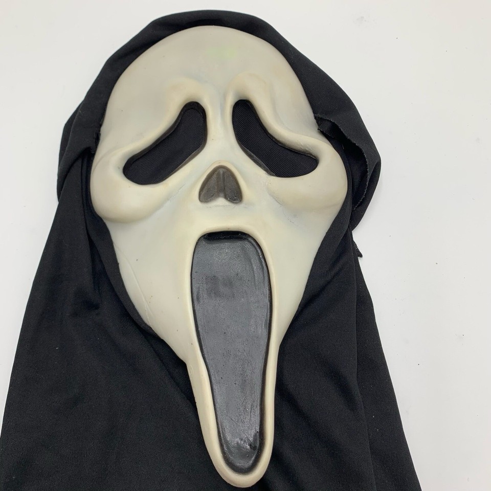 Fun World DIV Scream Costume Gen 2 MASK AND CAPE RARE | eBay