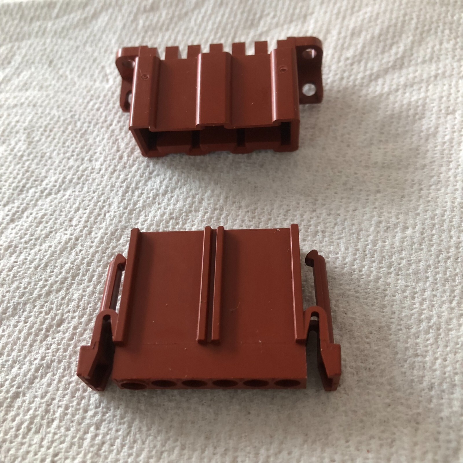 Amp/Tyco/Metermite Wire To Board 6 Pin Header with Mating Connector | eBay