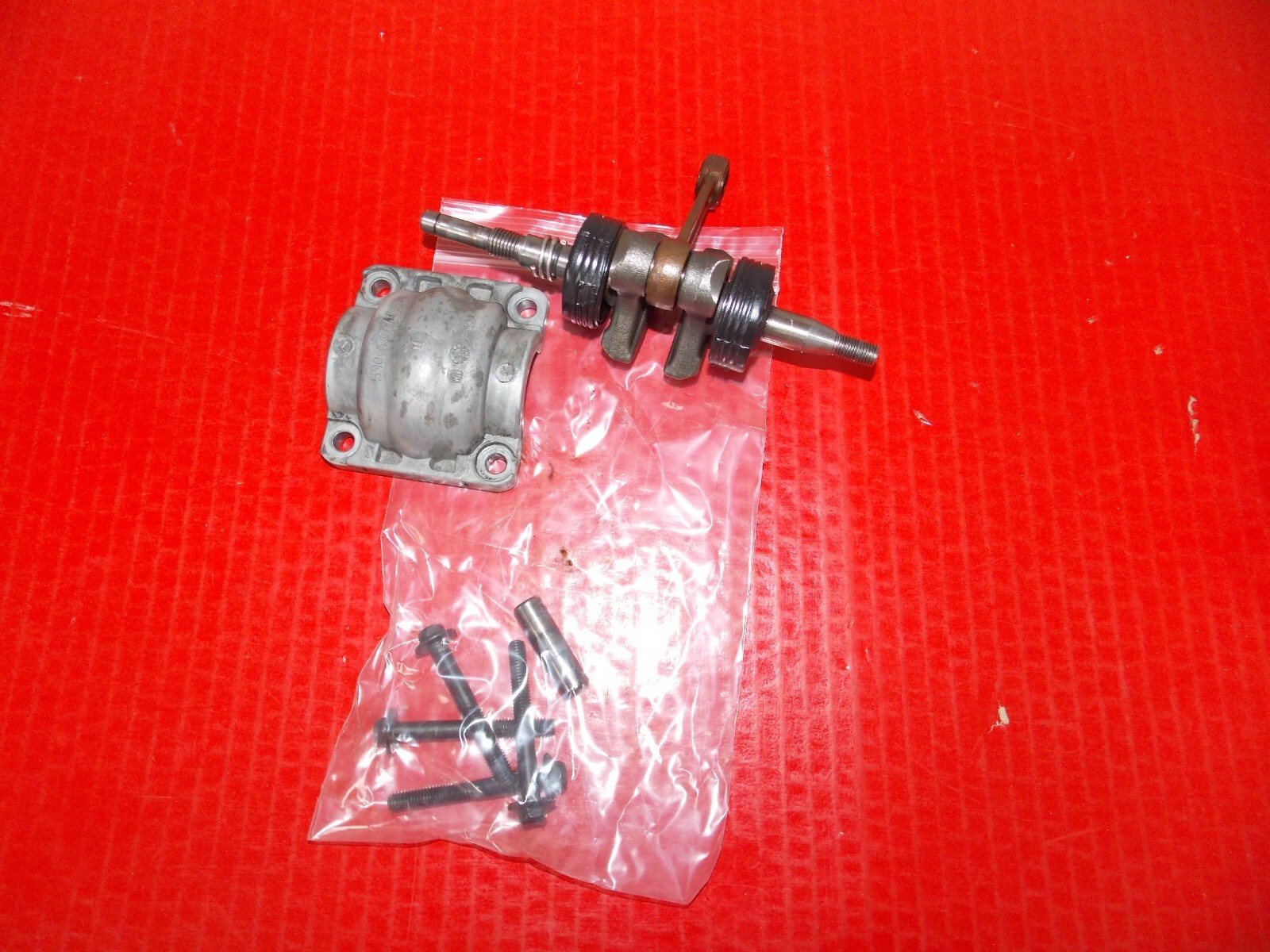 POULAN CRANKSHAFT 530150392 /CAP 530057941/ BEARINGS / SEALS 530056363 ...