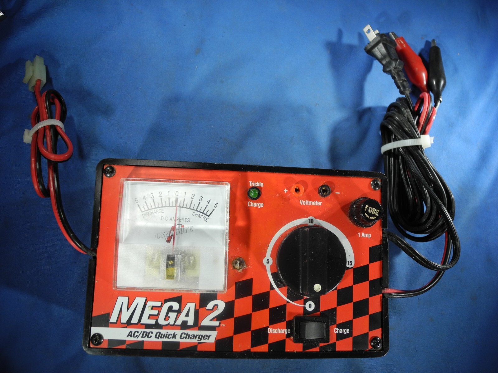 Dynamite Mega 2 AC/DC Quick Charger Ni-Cd Batteries Fast Charge 12v ...