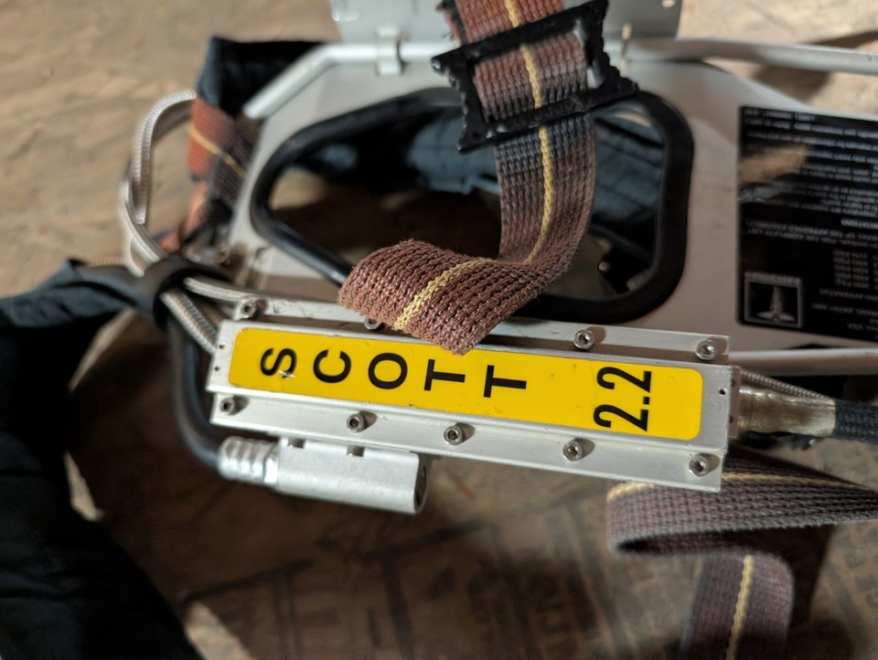 Scott 2.2 SCBA Harness PAK EZ Flo Regulator AIR SUPPLY | eBay