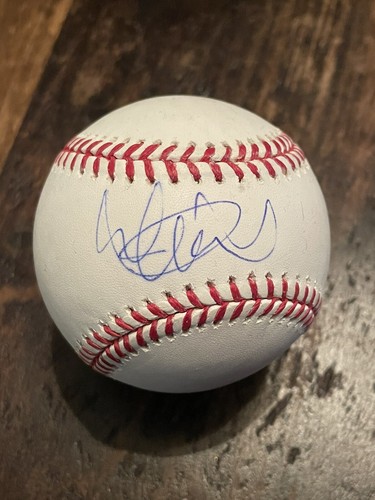 ICHIRO SUZUKI AUTOGRAPHED OFFICIAL MLB BASEBALL SEATTLE MARINERS ...