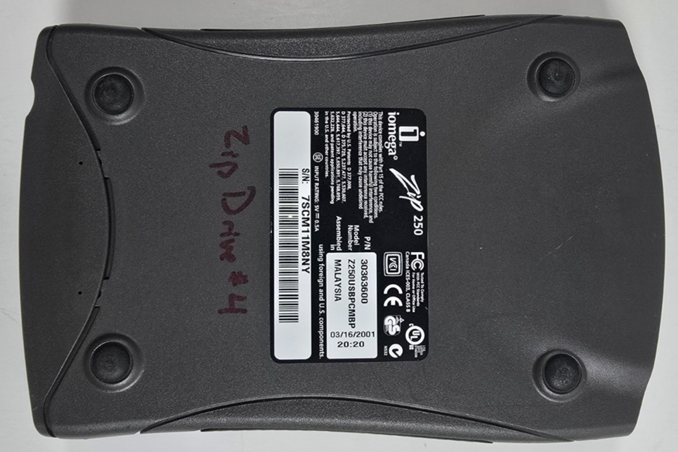 Iomega Zip 250 Z250USBPCMBP 250MB USB Power External Disk Drive Tested ...