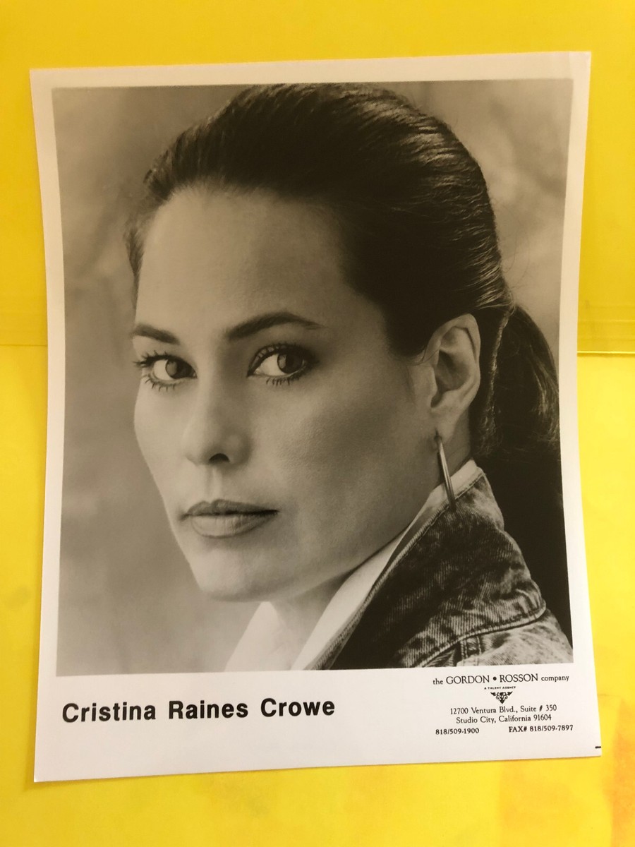 Cristina Raines Christina Raines In Red Sleeveless Shirt As Lane