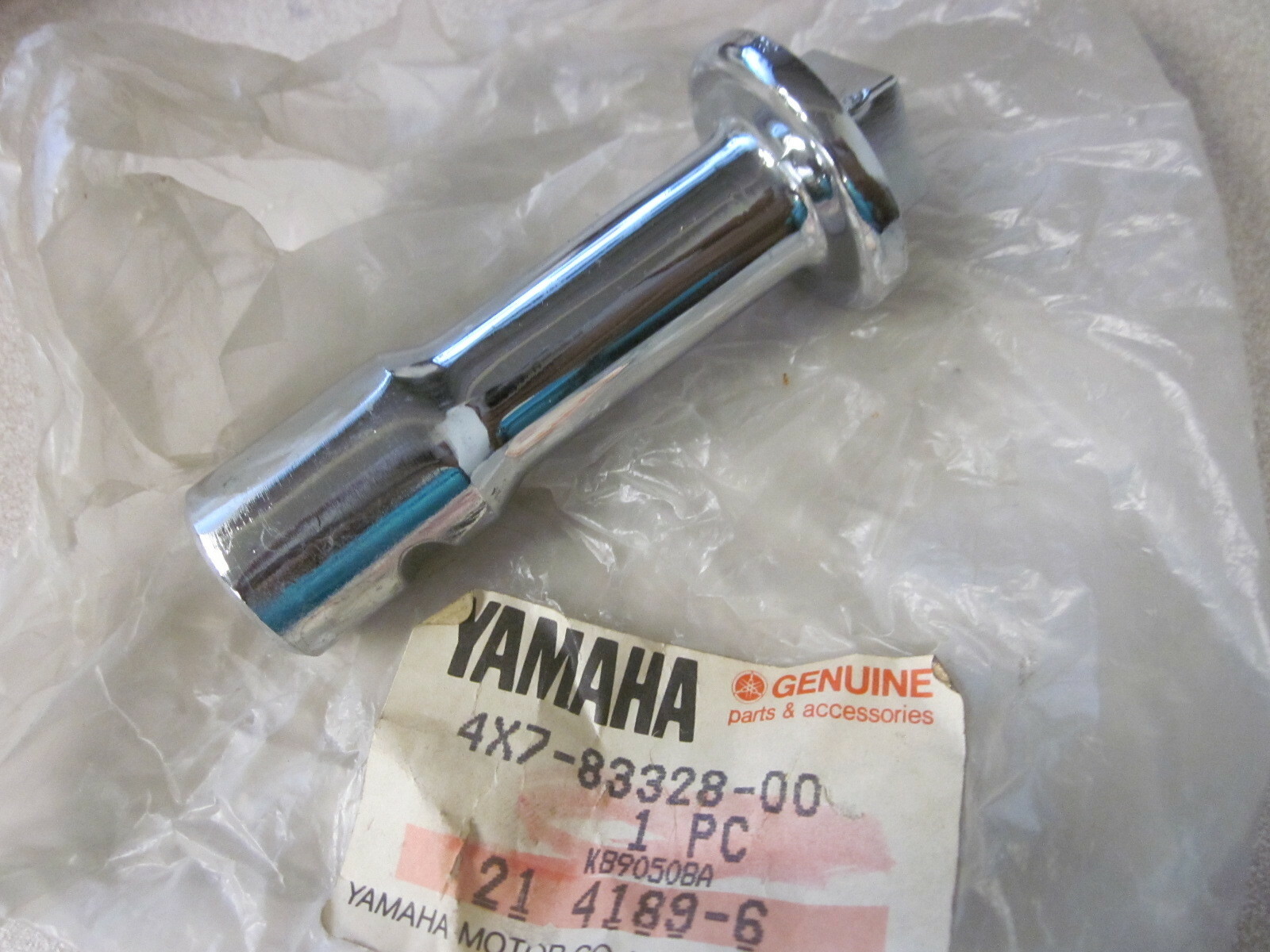 NOS Yamaha Flasher 2 Stay 1981-1984 XJ110 XJ650 XS400 XV500 4X7-83328 ...