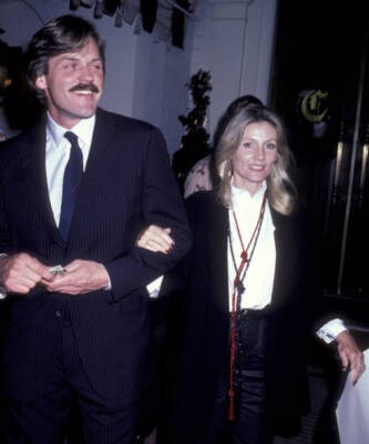 John Beck & wife Tina Beck at the party for Stella Stevens a - 1981 Old ...