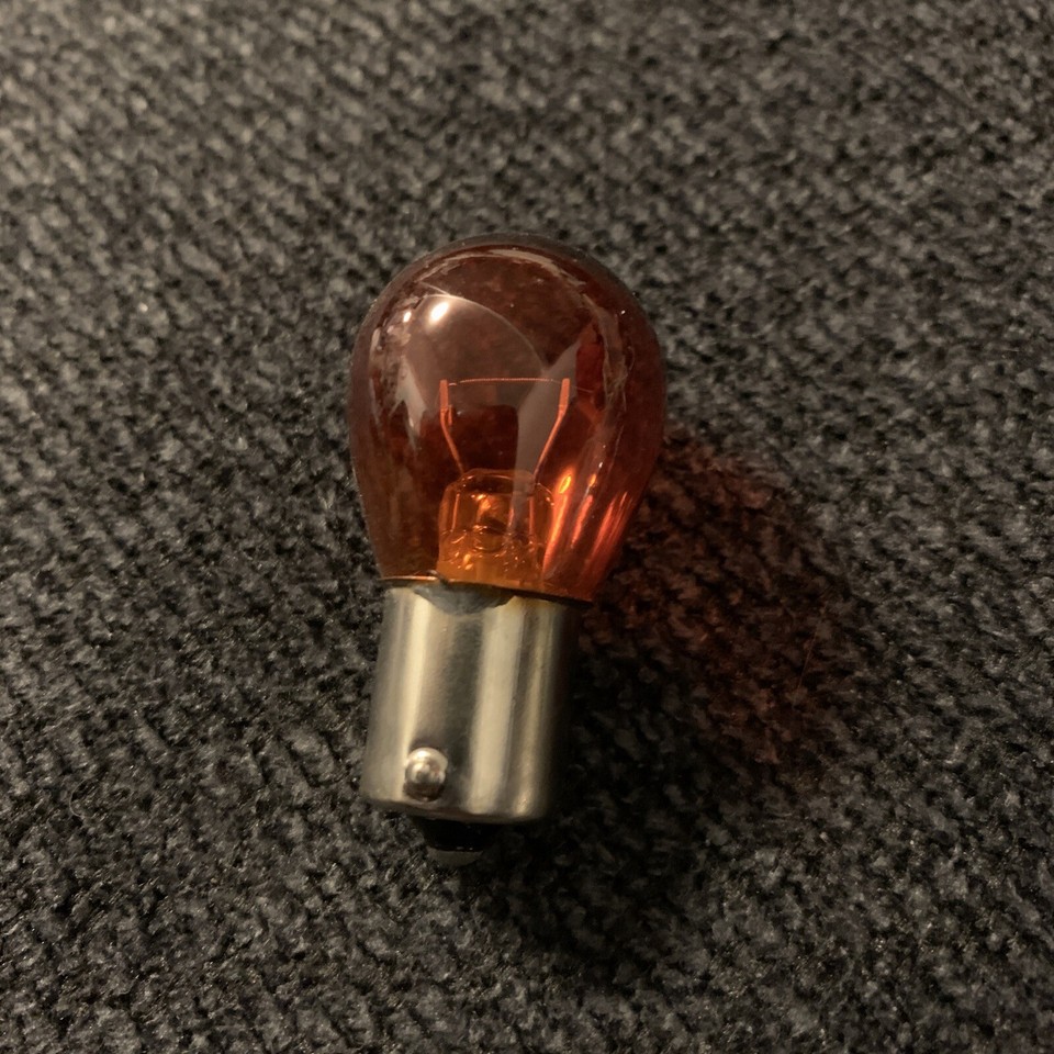 Turn Signal Light Bulb 7507 PY21 BMW E46 M3 325i 325ci 330i 330ci 330xi ...