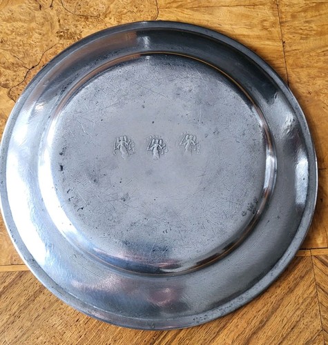 200 Jahre alter Zinn Teller Zinnteller massiv Zinn 3x gestempelt 23cm ...