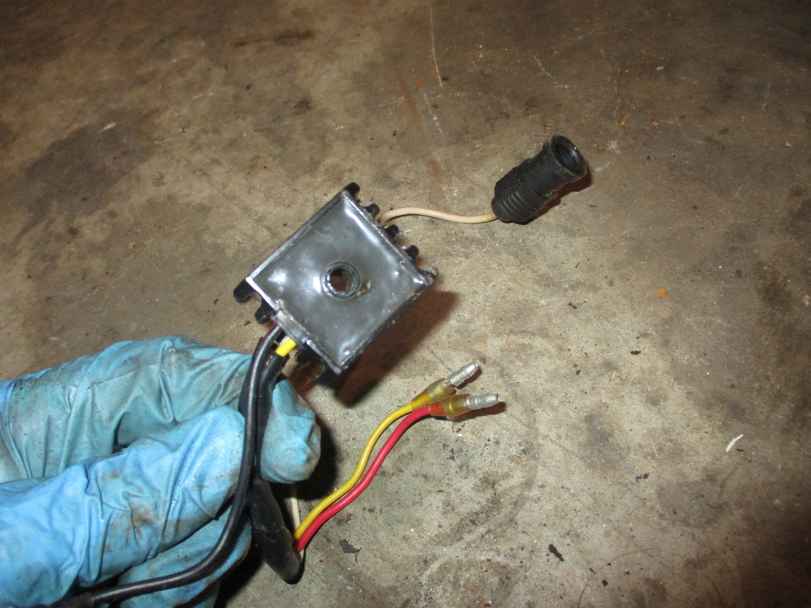 Suzuki DT65 65hp outboard rectifier regulator (32800-95720) | eBay