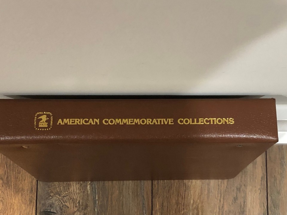 Used American Commemorative Collections Stamps D-Ring Mechanism Binder ...