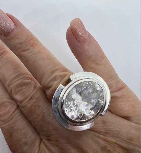 Bold Sterling Silver and Oval Crystal Vintage Ring - Gem