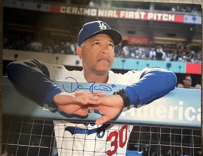 Dave Roberts Autographed Dodgers 8x10 Photo Los Angeles Manager Gameday ...