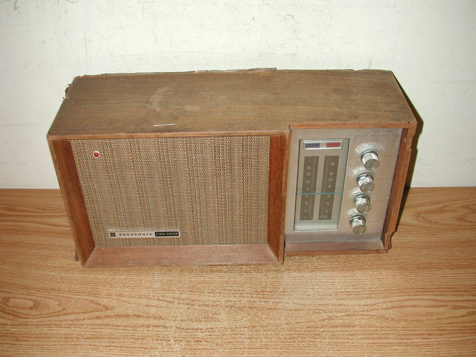 VINTAGE PANASONIC SOLID STATE 2 WAY SYSTEM AM/FM WOODEN RADIO MODEL RE ...