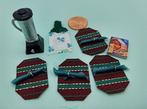 Doll House Miniature Kitchen blender, place mat set, kitchen towel and ...