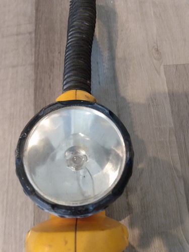 DeWALT DW919 CORDLESS RECHARGEABLE FLASHLIGHT Heavy Duty 18v Tool Only ...