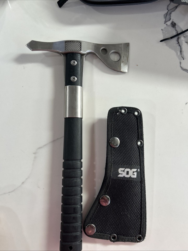 SOG Throwing Tomahawk Axe - FastHawk Hardcased Steel Tactical Hatchet ...