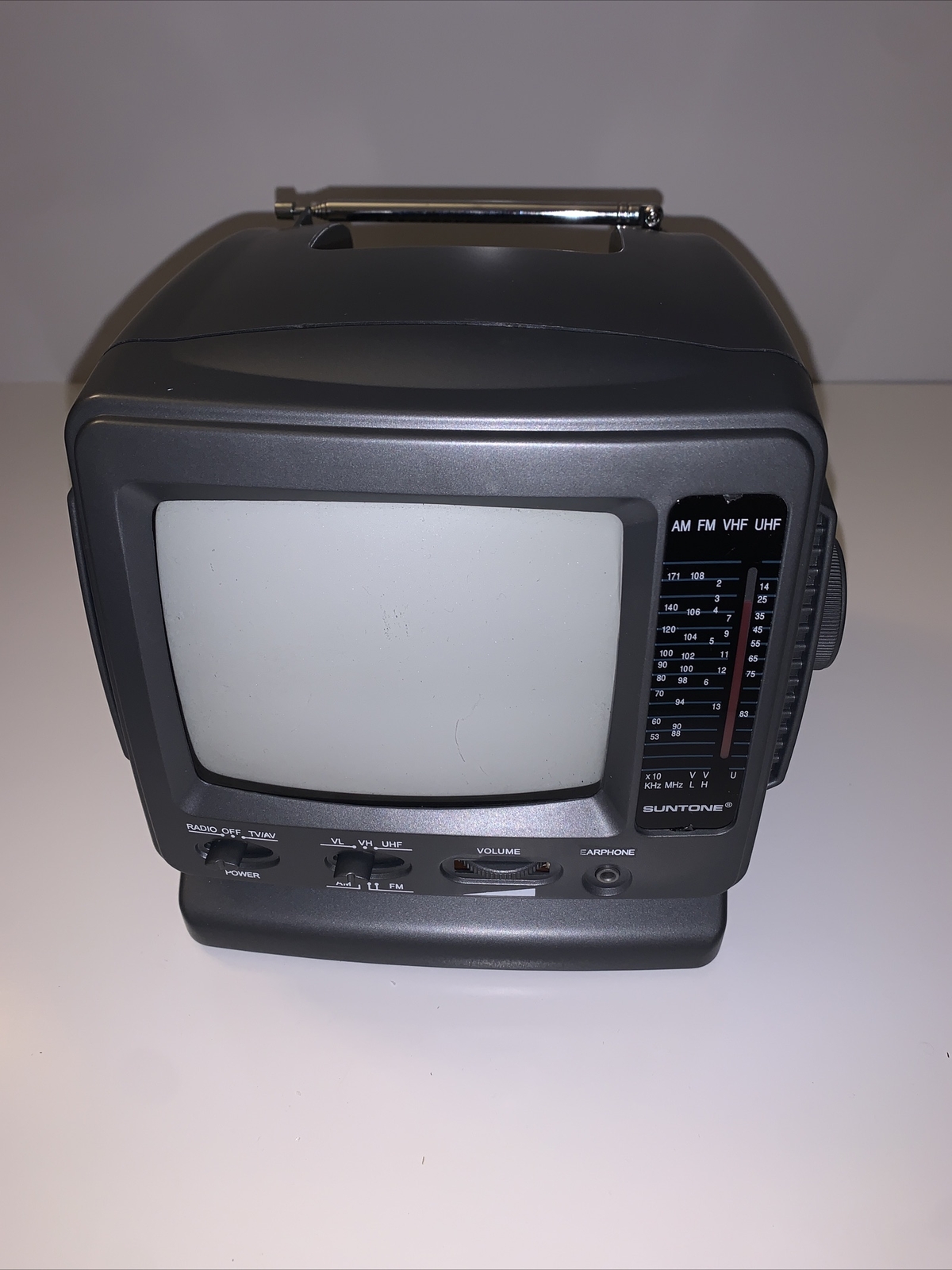 Electro Brand Portable Television TV 5” B/W Am/Fm Radio AC/Battery/12 ...