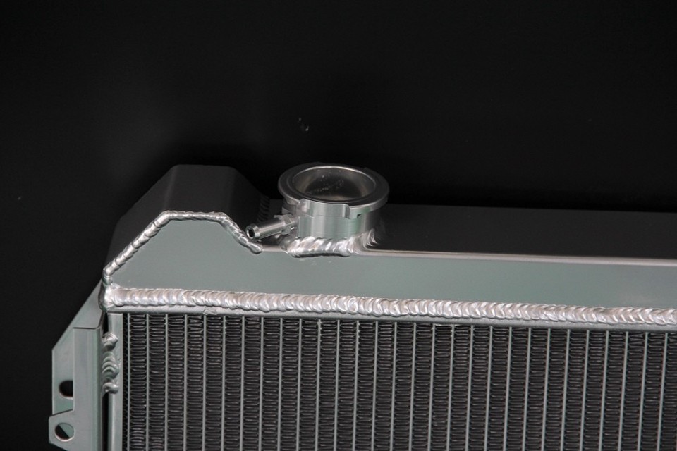 3 core aluminum radiator for TOYOTA PICKUP 4RUNNER 4WD 3.0 V6 3VZE 1988 ...