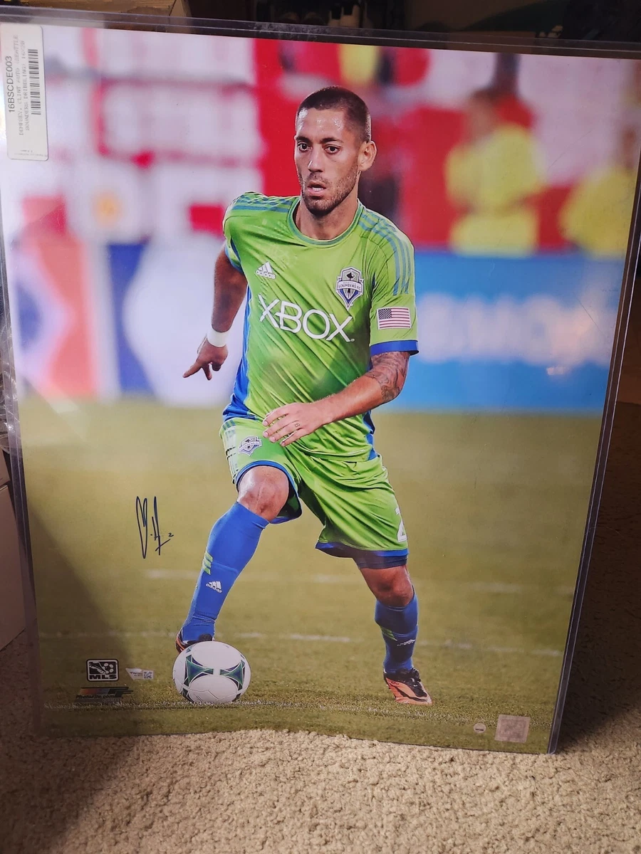 Clint Dempsey Sounders Fans