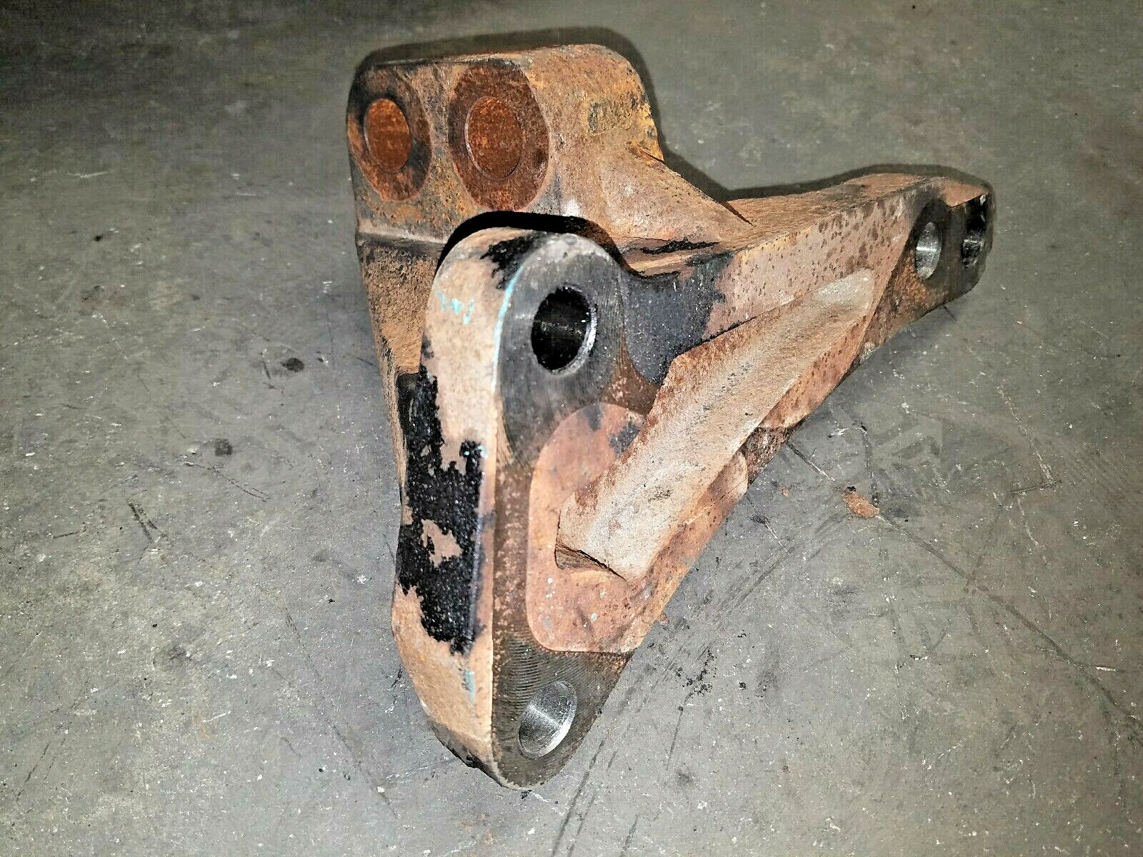DETROIT DIESEL DD15 REAR ENGINE MOUNT 01-31372-000 | eBay